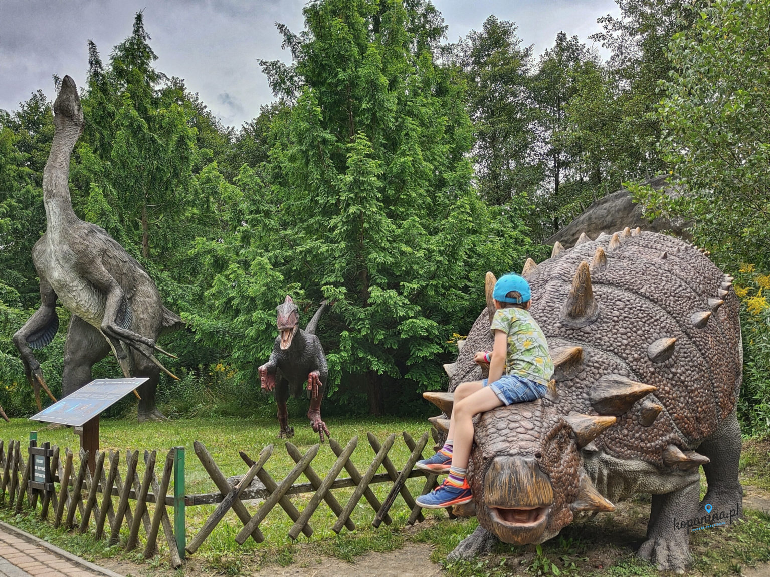 - Bałtów - JuraPark, Park Rozrywki, atrakcje, ceny, nasza opinia. Co ...